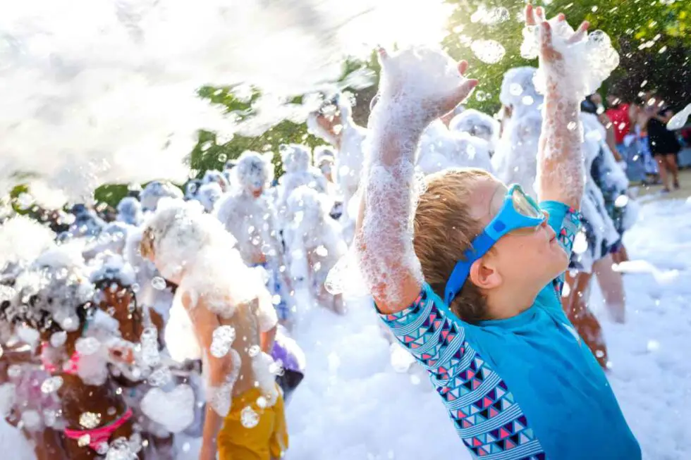 How To Make A Foam Party | Easy Kids Parties