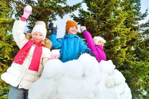 30 Winter Party Games: Adding Fun To The Chill! | Easy Kids Parties